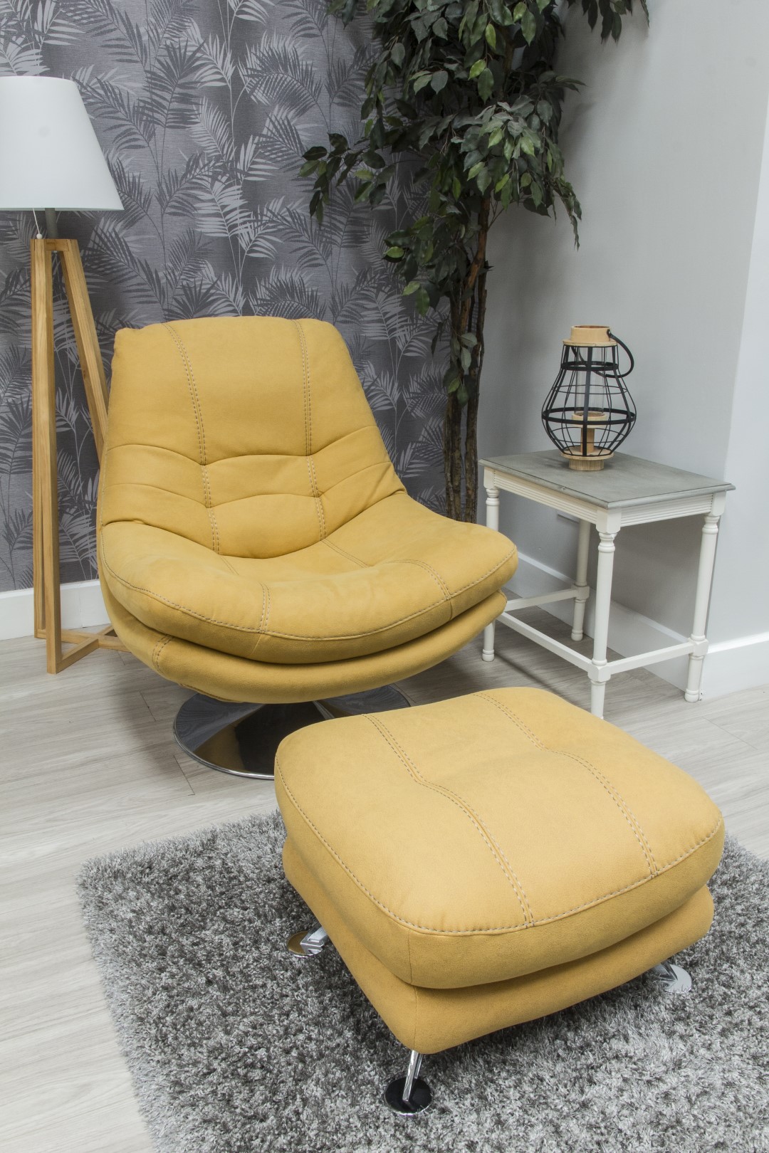 Sofahouse - Axis Swivel Chair - Yellow