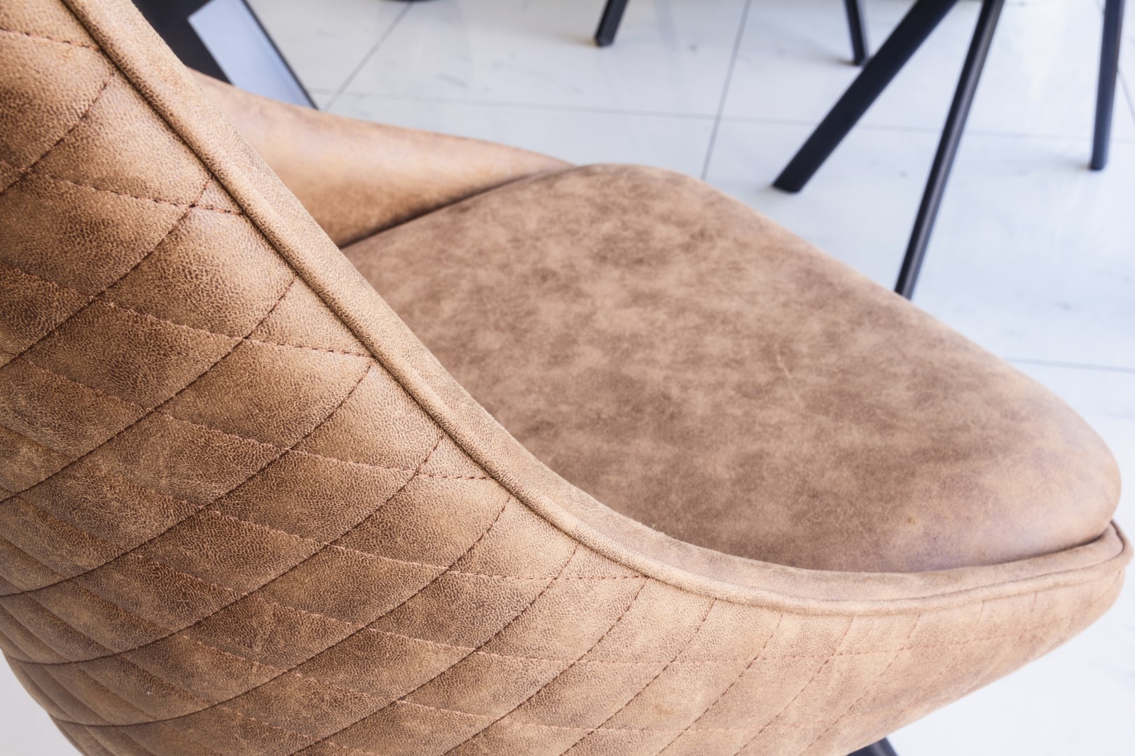 Sofahouse - Calix Dining Chair - Tan